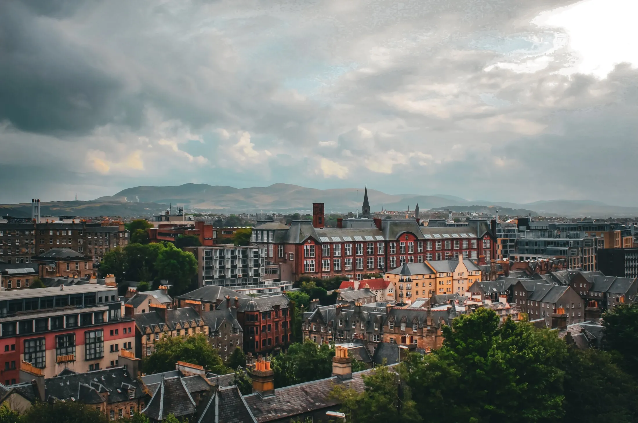 What’s on in Edinburgh this Summer 2023 - Edinburgh Collection